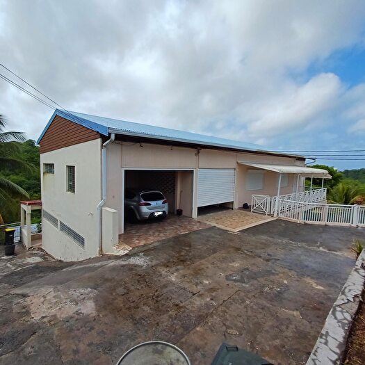 Maison à vendre - Sch lcher, Schoelcher - 10 pièces - 8 chambres