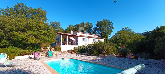 Maison à vendre - Sainte-Anastasie-sur-Issole - 5 pièces - 4 chambres