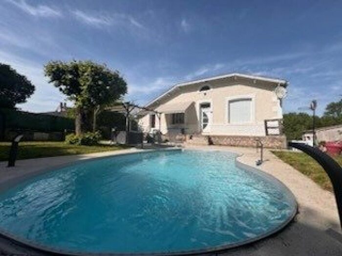 Maison à vendre - Mosnac - 4 pièces - 2 chambres