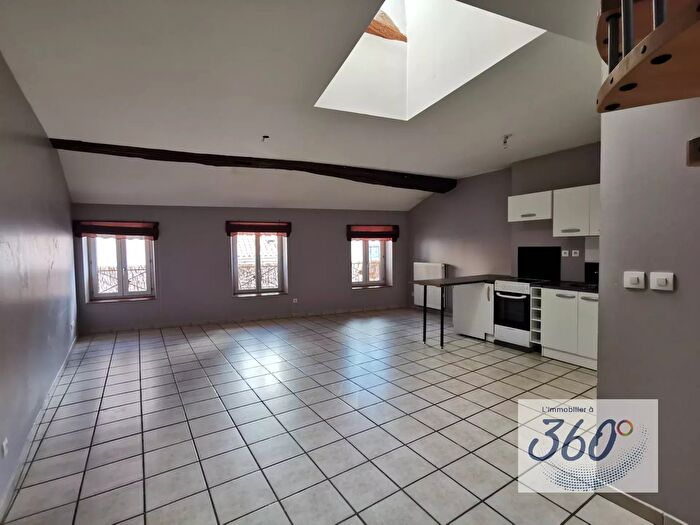 Appartement à louer - Cluny - 3 pièces - 2 chambres