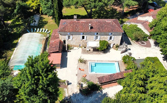 Maison à vendre - Duravel - 18 pièces - 11 chambres