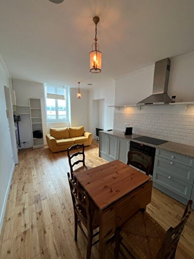 Appartement 2 pièces à Saint-Germain-en-Laye, Centre-ville, Quartiers forestiers, à louer