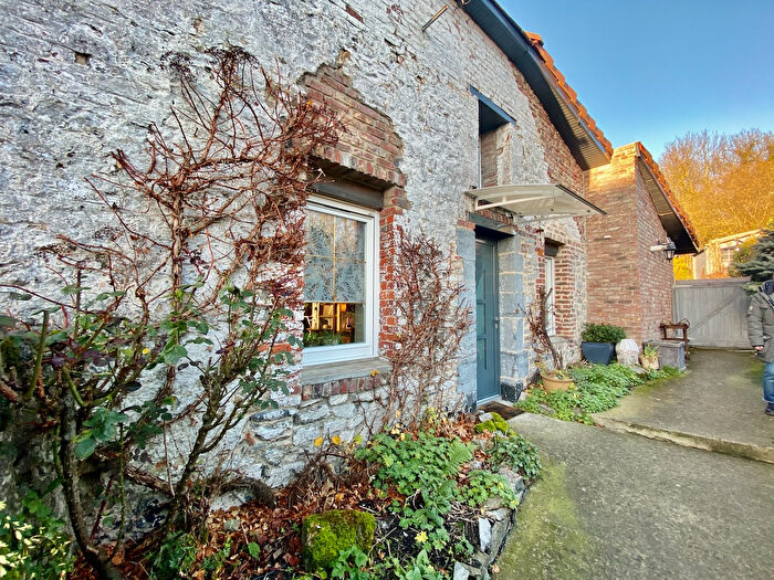 Maison à vendre - Gussignies - 9 pièces - 3 chambres