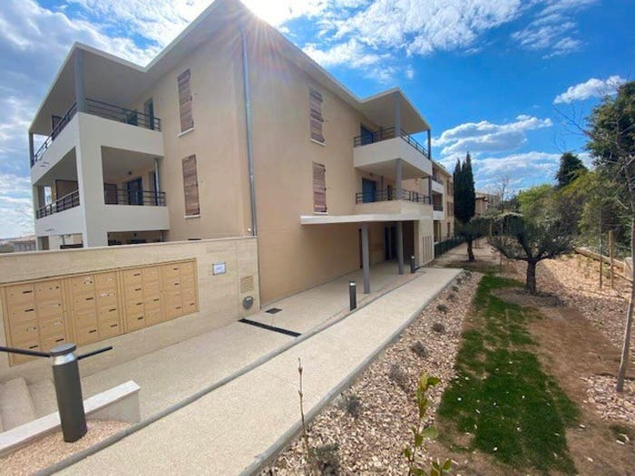 Saint Mitre les Granettes Pey Blanc, Aix-en-Provence : Appartement 3 pièces à louer