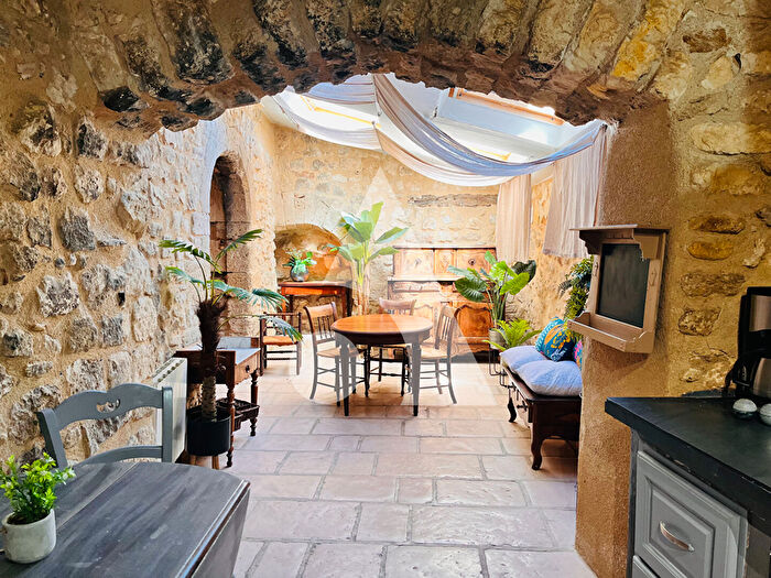 Maison à vendre - Pertuis, Centre-ville, Fours à Chaux, Claret - 4 pièces - 2 chambres