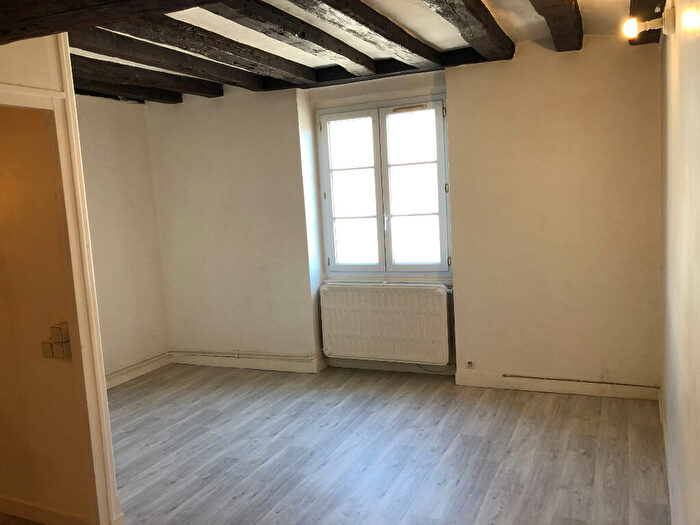 Appartement à louer - Crépy-en-Valois, Prévert, Vassal - 2 pièces - 1 chambre