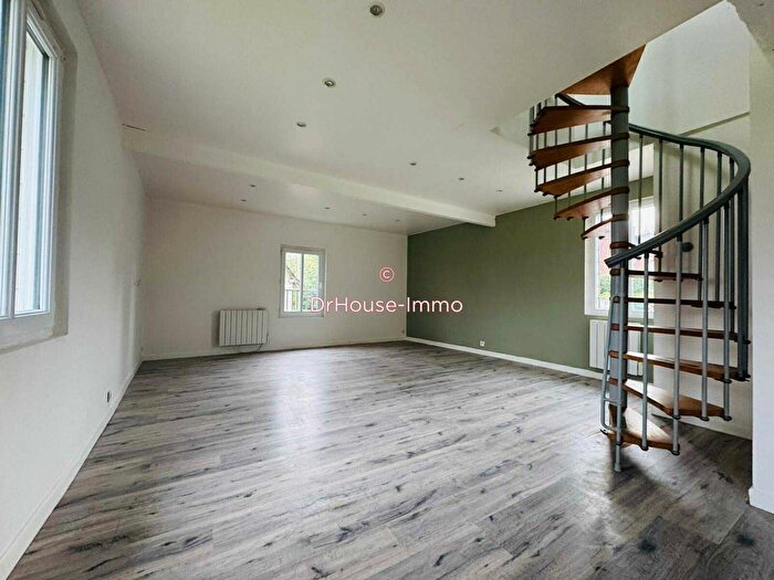 Maison 4 pièces à vendre à Douvrend