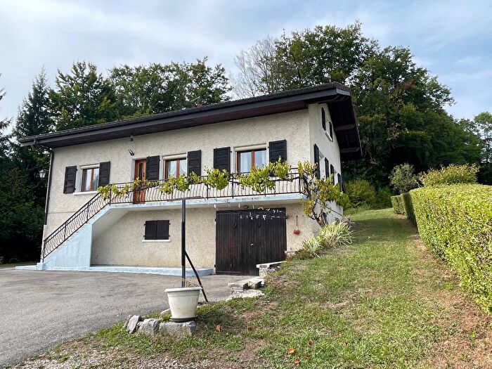 Maison à vendre - Groisy - 6 pièces - 5 chambres