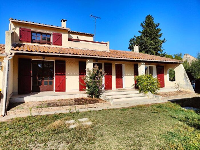 Maison à louer - Nord, Manduel - 6 pièces - 5 chambres