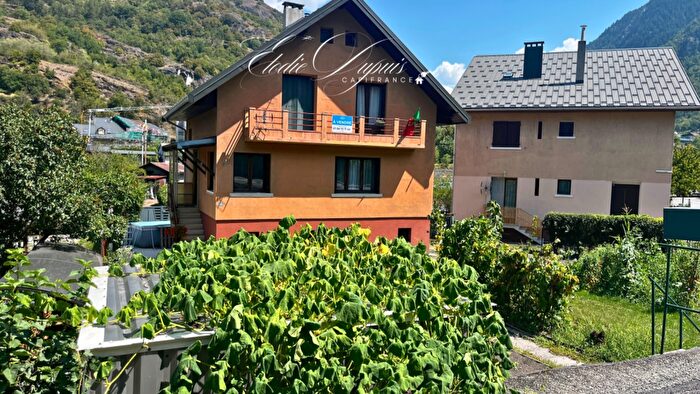 Maison 5 pièces à vendre à Saint-Michel-de-Maurienne