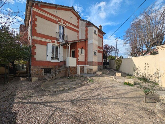 Maison à louer - Centre Ville-Calais, Argenteuil - 5 pièces - 3 chambres