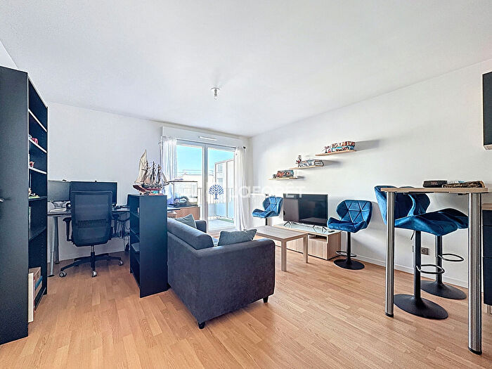 Appartement à vendre - Saint-Cyr-lécole, Centre-ville - 2 pièces - 1 chambre