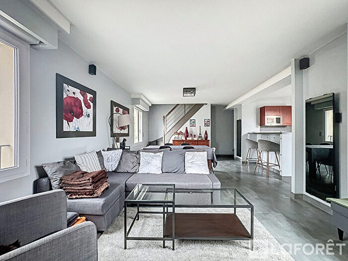 Appartement à vendre - Villiers-sur-Marne, Centre-ville - 5 pièces - 3 chambres