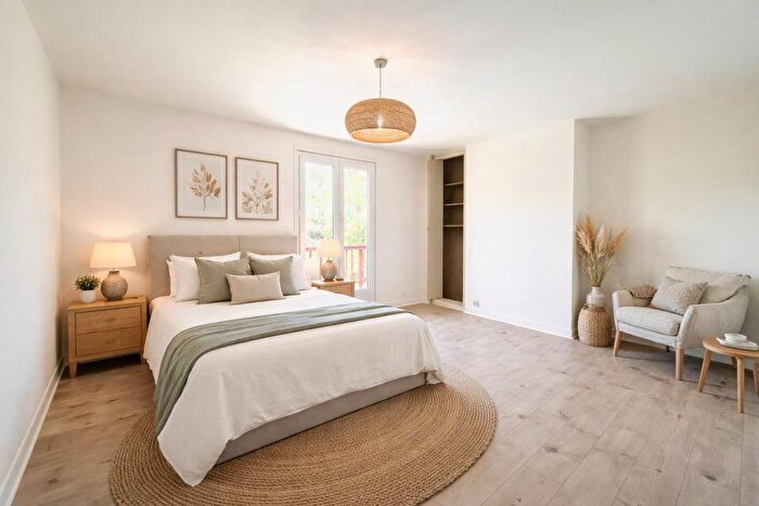 Maison à vendre - Châtellerault, Sud Ouest - 6 pièces - 3 chambres