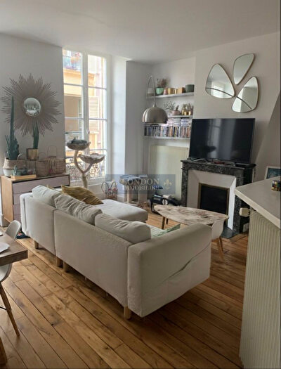 Appartement à vendre - Versailles - 4 pièces - 2 chambres