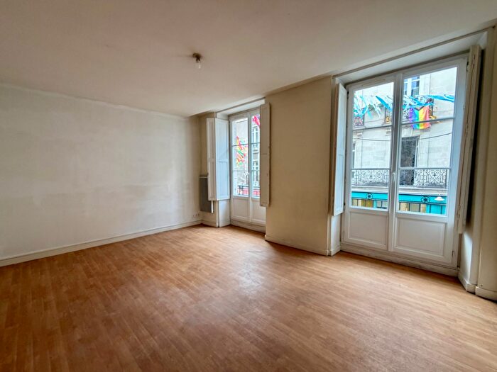 Appartement 2 pièces à vendre à Nantes, Saint-Clément, Jardin des plantes, Caserne Lamoricière