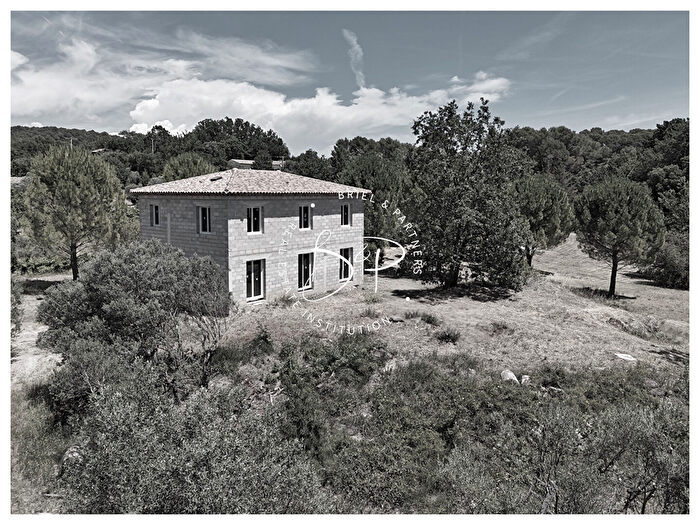 Maison 4 pièces à vendre à Lorgues