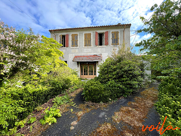 Maison 11 pièces à Trèbes, à vendre