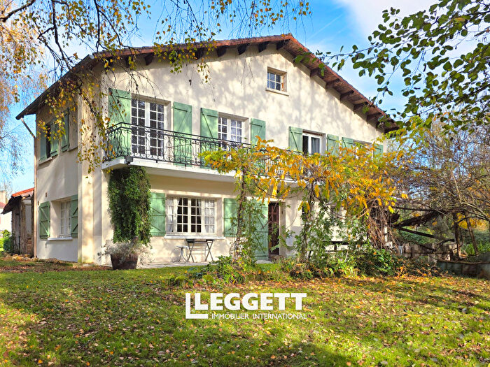 Maison à vendre - Alloue - 5 pièces - 4 chambres