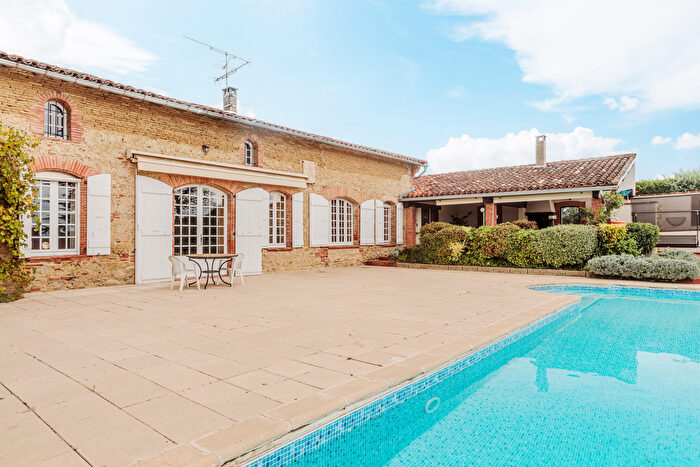 Maison à vendre - Vieillevigne - 9 pièces - 6 chambres