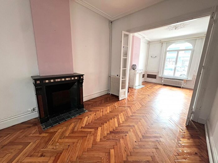 Maison à vendre - Valenciennes - 5 pièces - 3 chambres