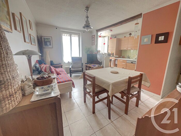 Maison 3 pièces à Vaux-sur-Seine, à vendre