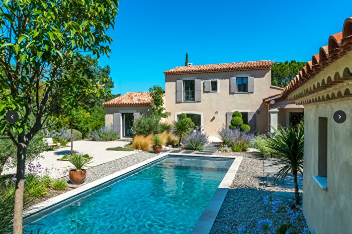 Maison à vendre - Saint-Quentin-la-Poterie - 4 pièces - 3 chambres