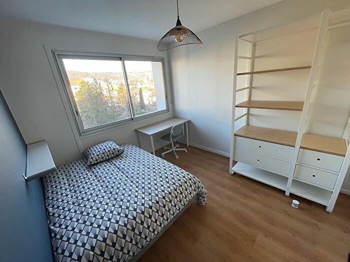 Appartement à louer - Clermont-Ferrand, Vallières, Sallins, Poncillon - 1 pièce - 1 chambre