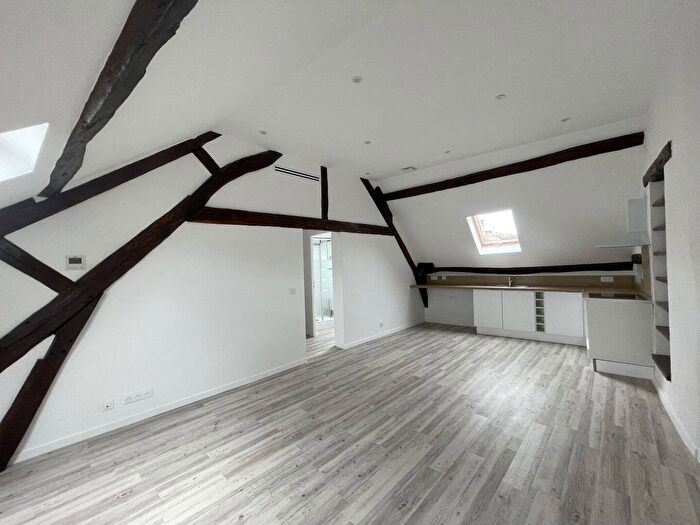 Milly-la-Forêt - Appartement 3 pièces à louer