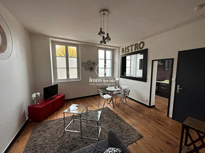 Appartement à louer - Limoges, Centre-ville, Hôtel de Ville, Emailleurs - 2 pièces - 1 chambre