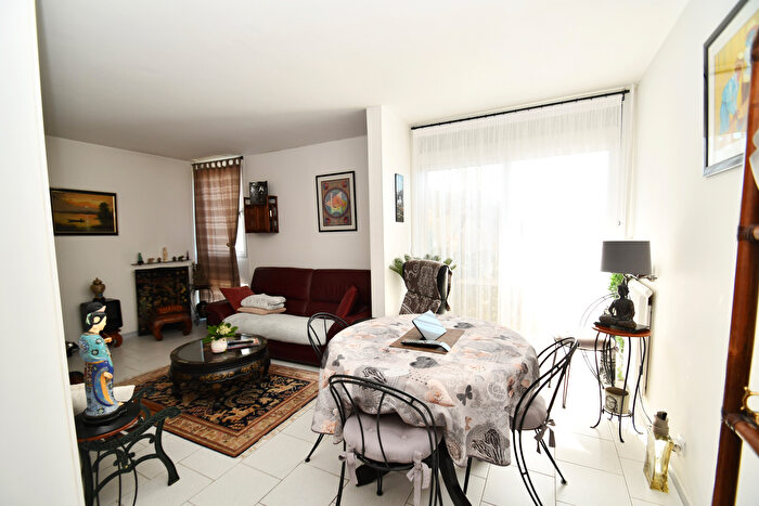 Appartement 3 pièces à Livry-Gargan, Centre-ville, à vendre