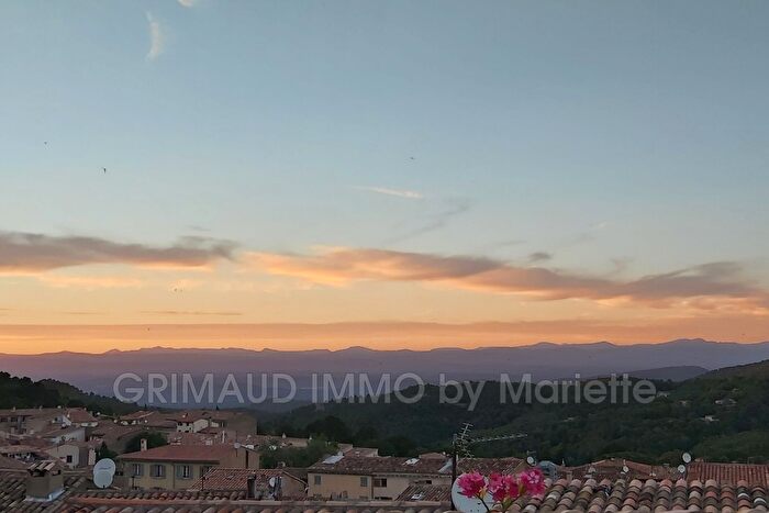 Maison à vendre - La Garde-Freinet - 6 pièces - 3 chambres