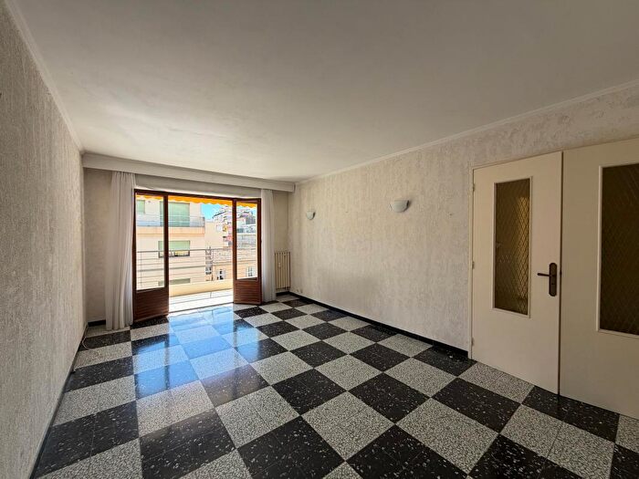 Appartement à vendre - Cannes, Prado, République - 2 pièces - 1 chambre