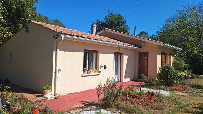 Maison à vendre - Saint-Savin - 3 pièces - 2 chambres