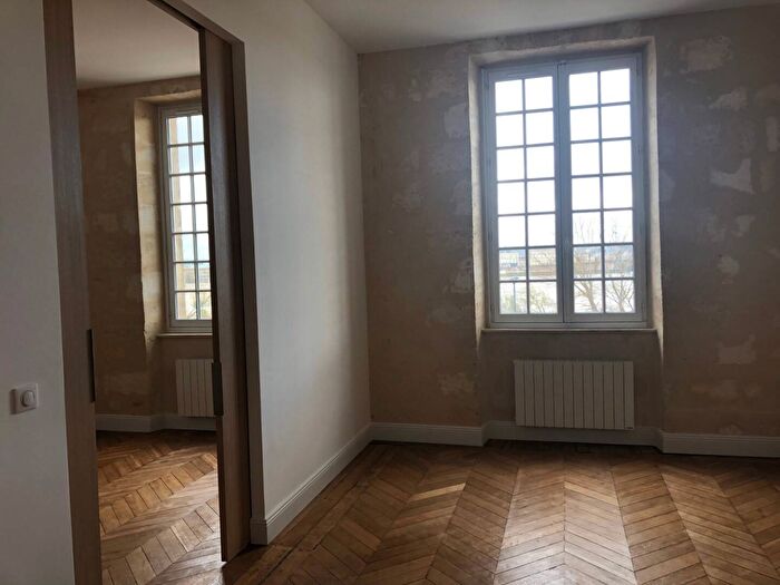 Appartement 4 pièces à louer à Centre ville, Bordeaux