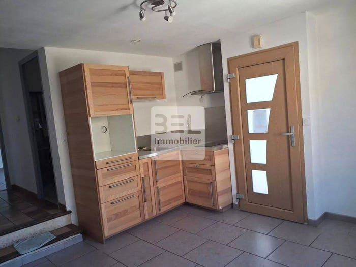 Maison 4 pièces à louer à Centre Ville, Bagnols-sur-Cèze