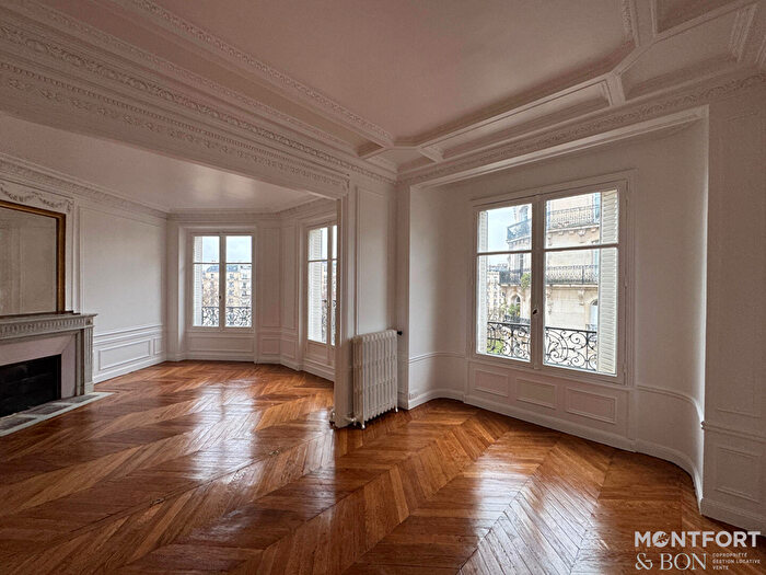 Appartement à louer - Paris e , Cambronne, Garibaldi - 5 pièces - 3 chambres