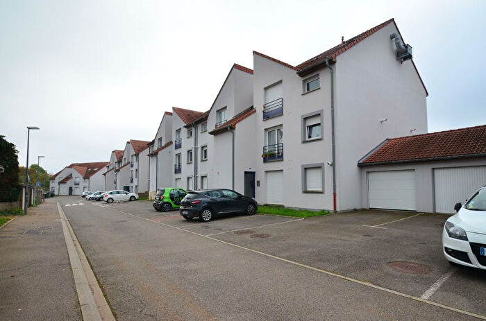 Appartement à louer - Hayange, Saint-Nicolas-en-Forêt - 3 pièces - 2 chambres