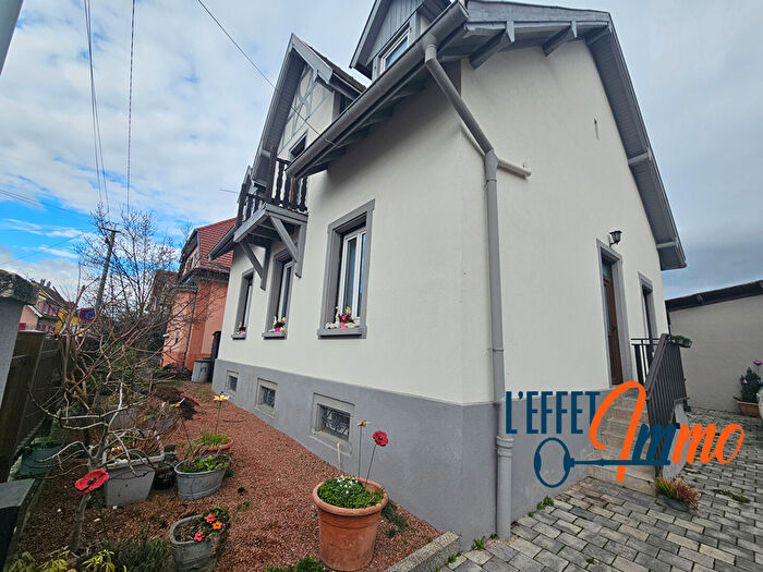 Maison à vendre - Wintzenheim - 5 pièces - 4 chambres