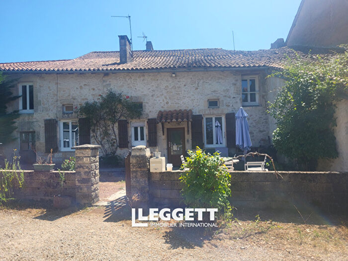 Maison à vendre - Lussas-et-Nontronneau - 5 pièces - 3 chambres