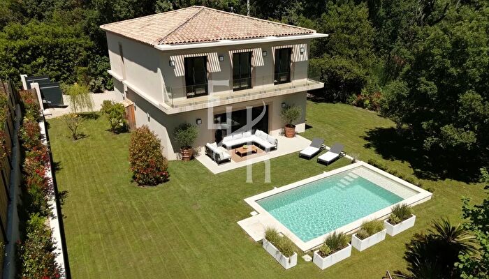 Maison 5 pièces à vendre - Mougins, Le Colombier, Colombe, Cabrières, Le Bordé