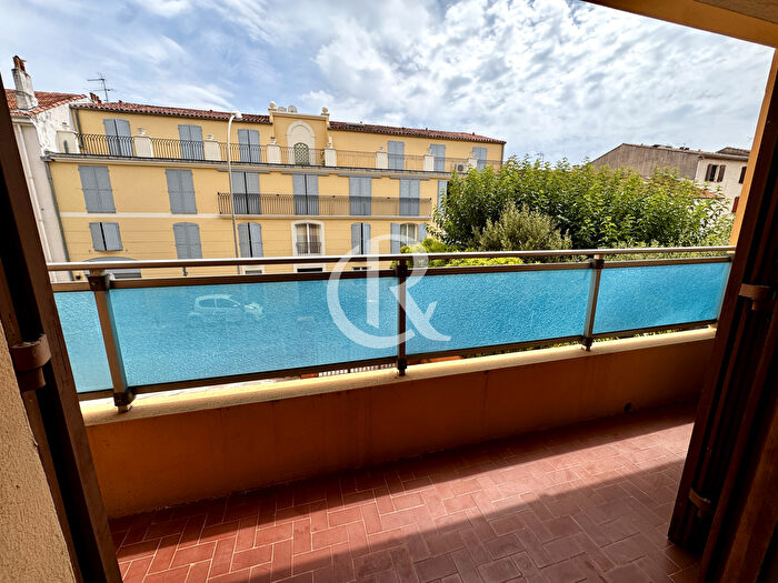 Hyères, Centre-ville : Appartement 3 pièces à vendre