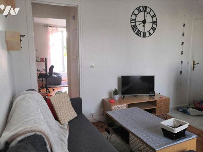 Appartement à louer - Pontarmé - 2 pièces - 1 chambre