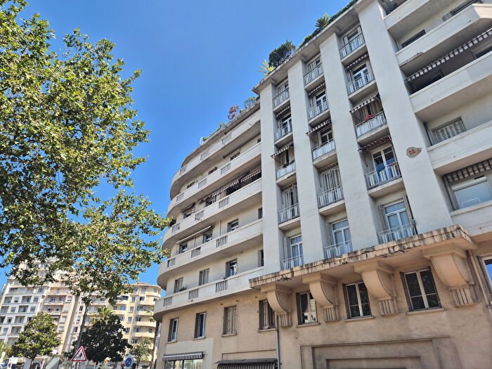 Appartement 4 pièces à louer à Toulon, La Rode