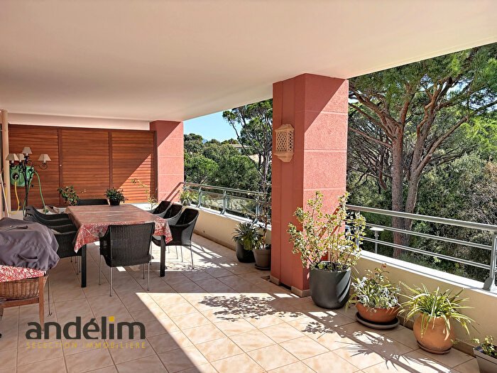 Appartement à vendre - Saint-Raphaël, Valescure, Vaulongue - 3 pièces - 2 chambres