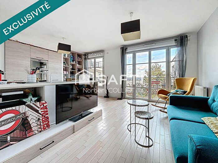 Appartement à vendre - Saint-Cyr-lécole, Hôtel de ville - 3 pièces - 2 chambres