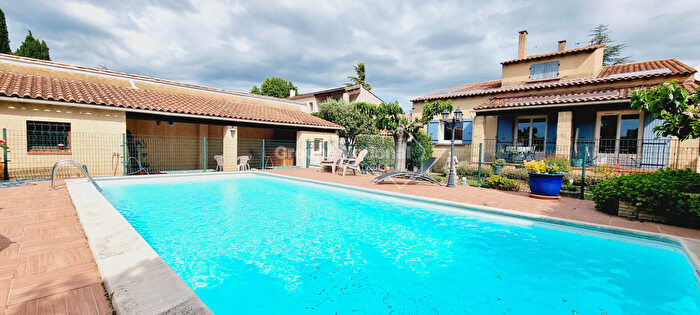 Maison à vendre - Pujaut - 7 pièces - 4 chambres