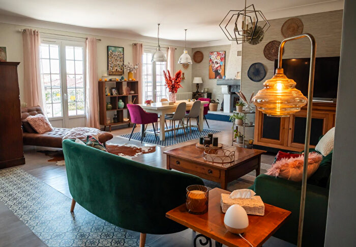 Maison à vendre - Boé - 7 pièces - 5 chambres