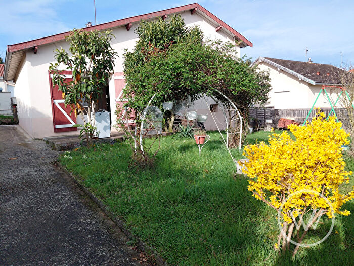 Maison à vendre - Pont-Évêque - 4 pièces - 3 chambres