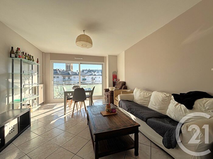 Appartement à vendre - Chambéry, Centre-ville - 4 pièces - 3 chambres